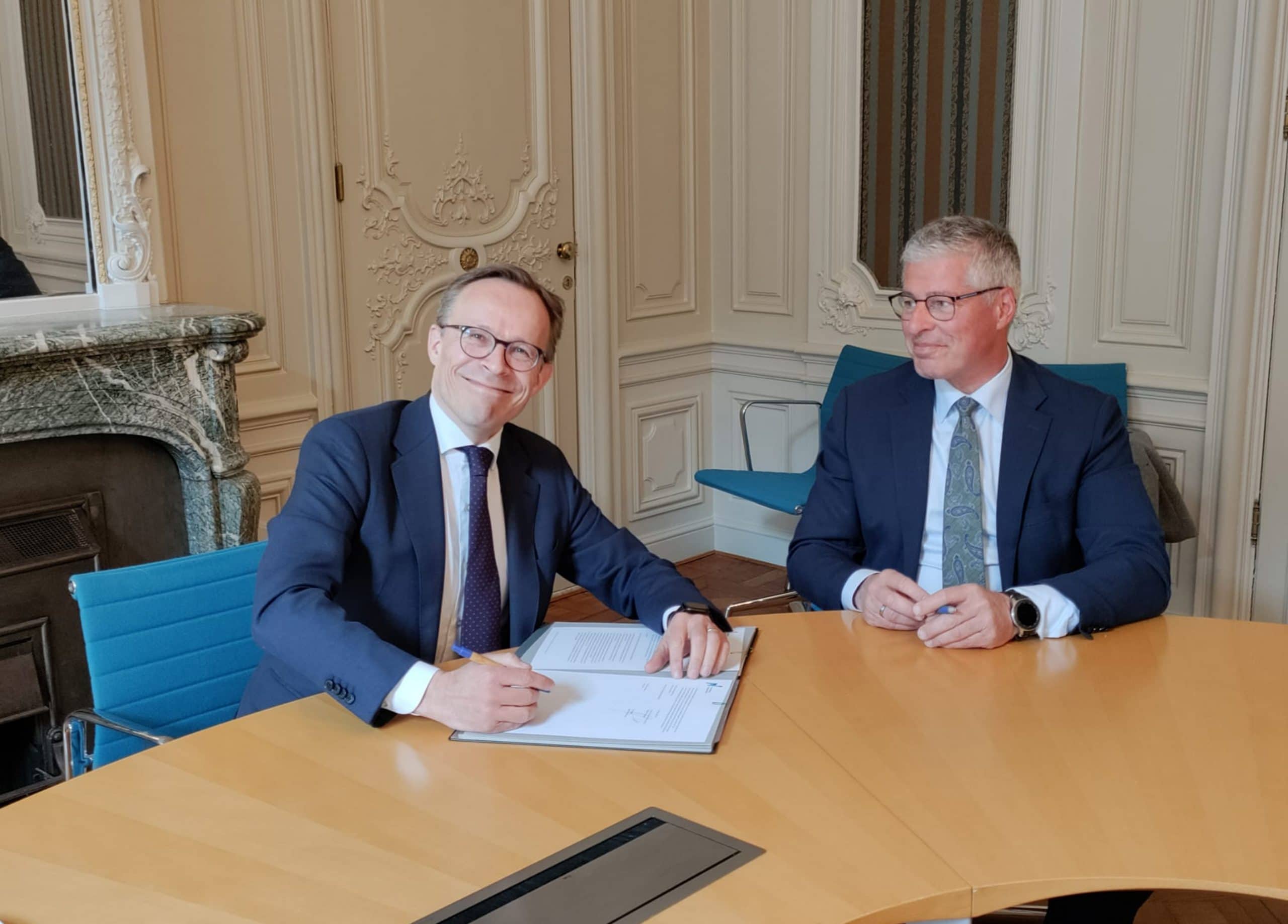 NIPV tijdelijk geassocieerd lid Vereniging Hogescholen - Nederlands ...