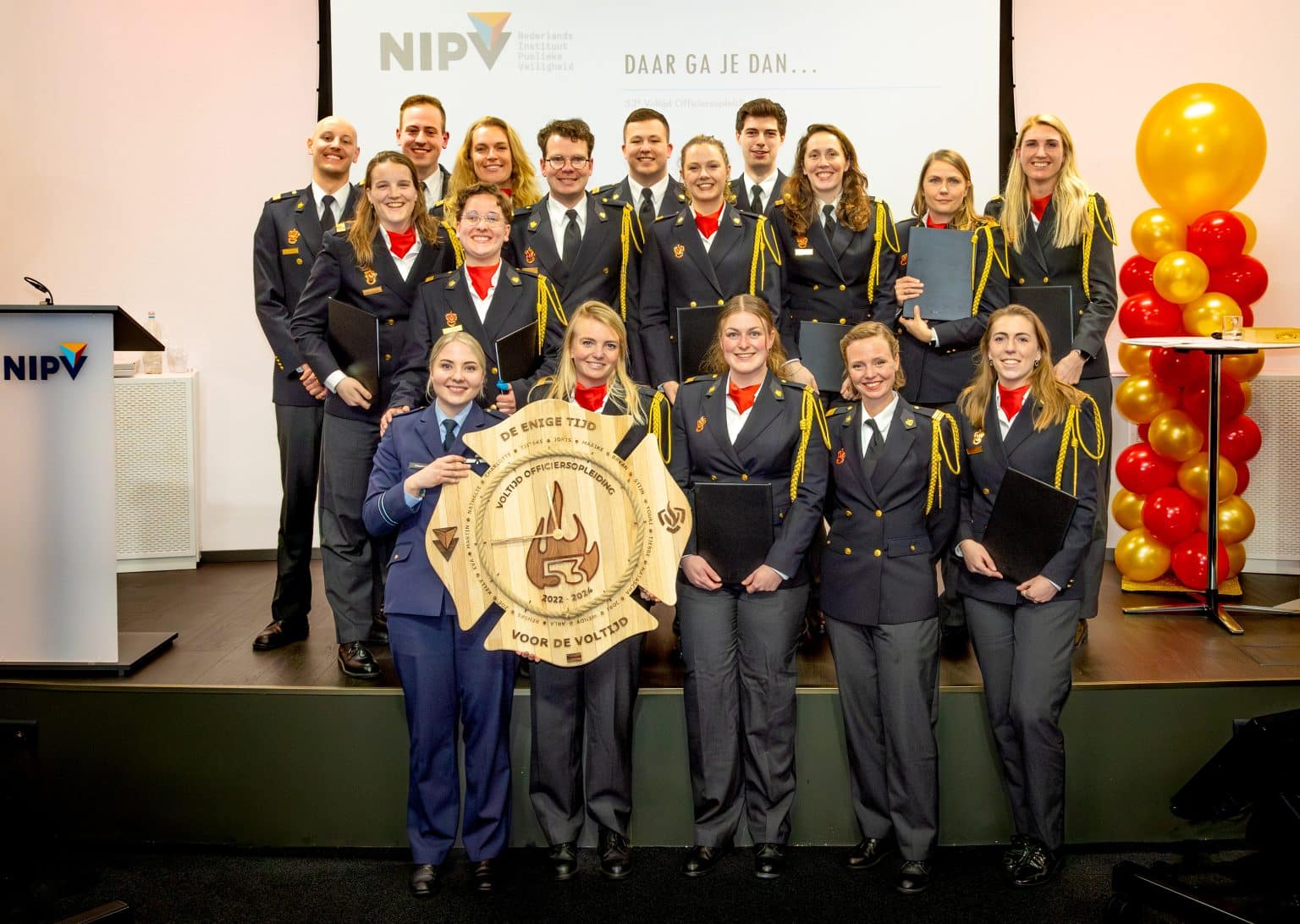 Diploma-uitreiking 53e voltijdopleiding Brandweerofficier: "De ...