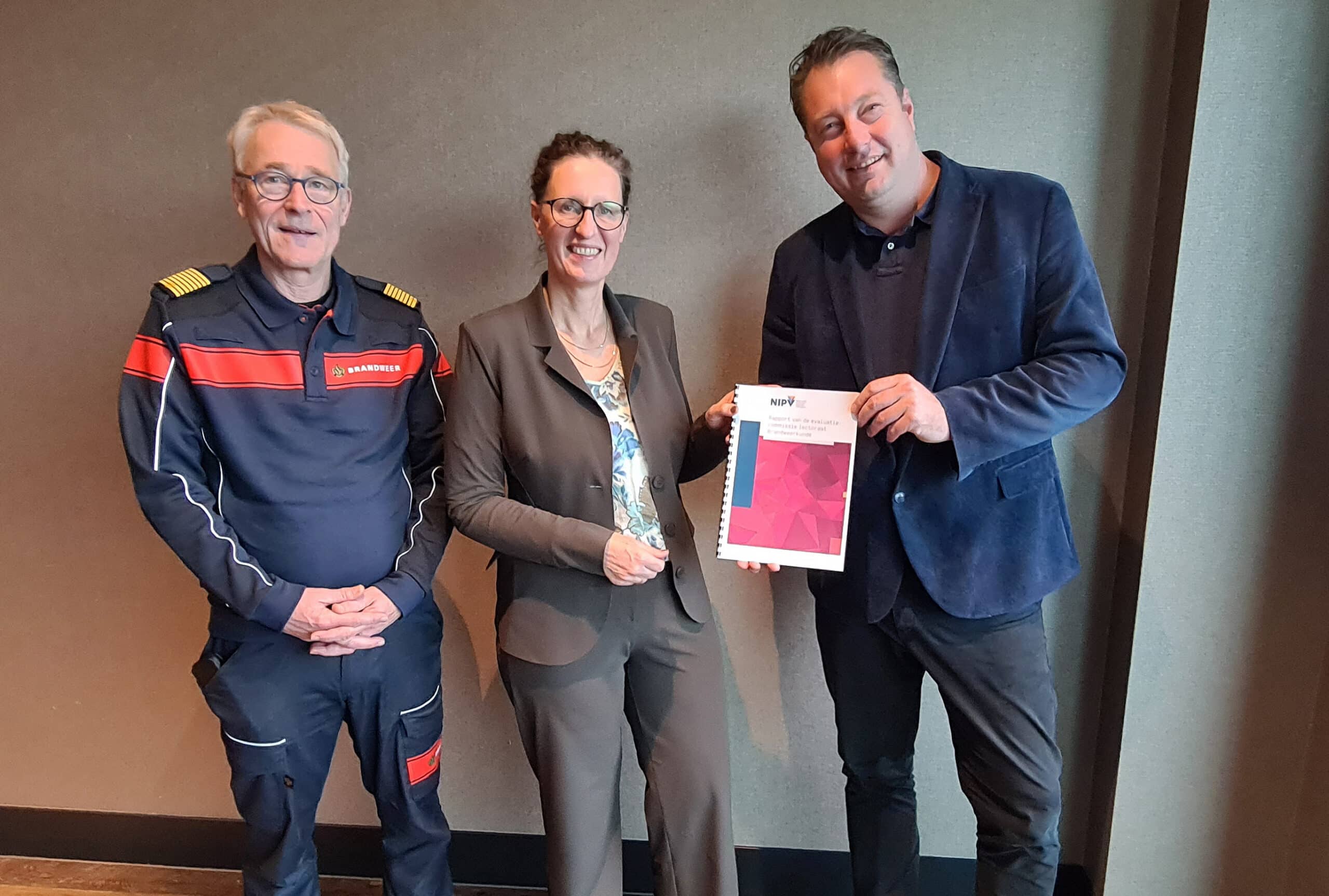 Lectoraat Brandweerkunde geëvalueerd - Nederlands Instituut Publieke ...